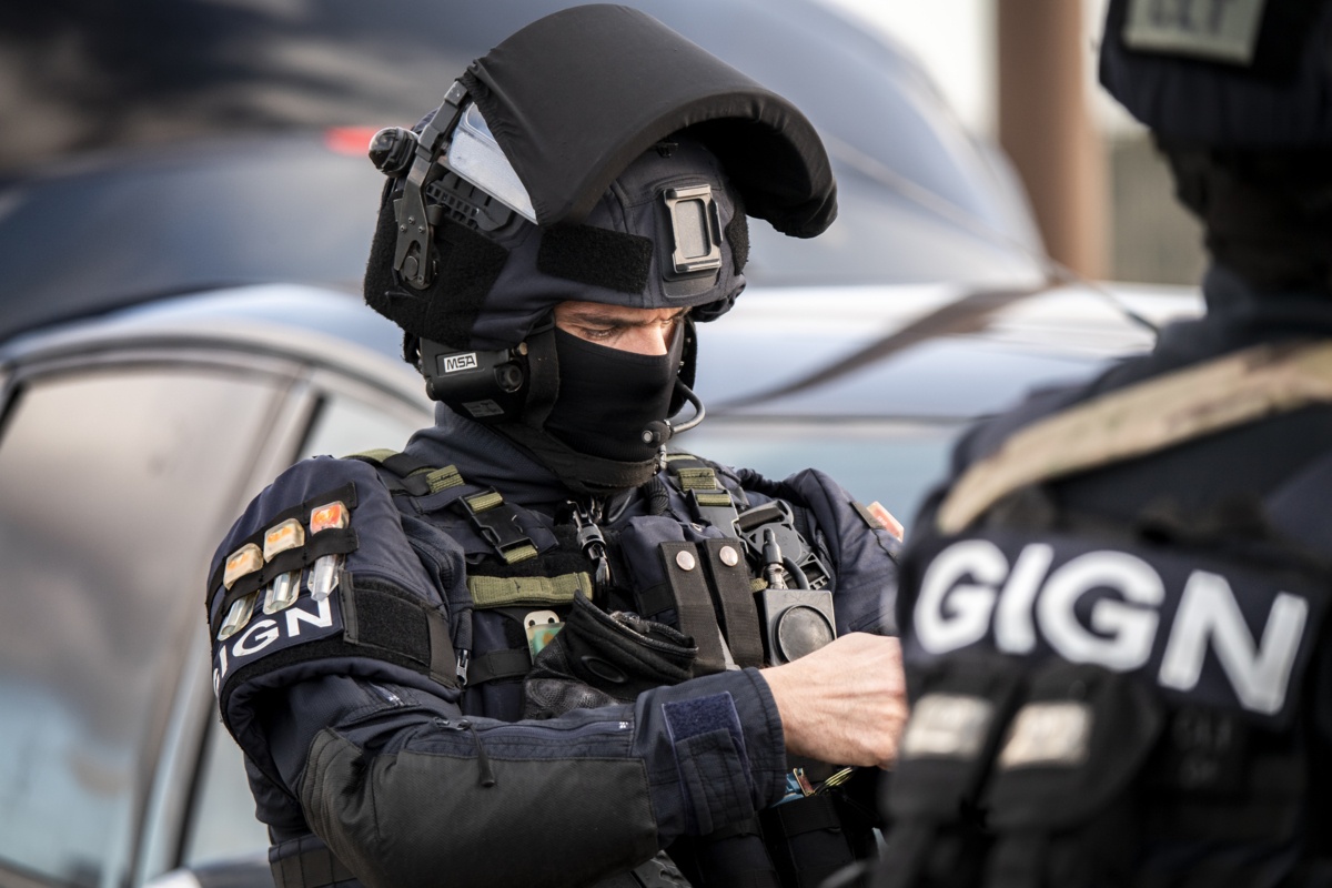 France : Le GIGN accusé de couvrir le vol de 7 tonnes d’armes par ses agents